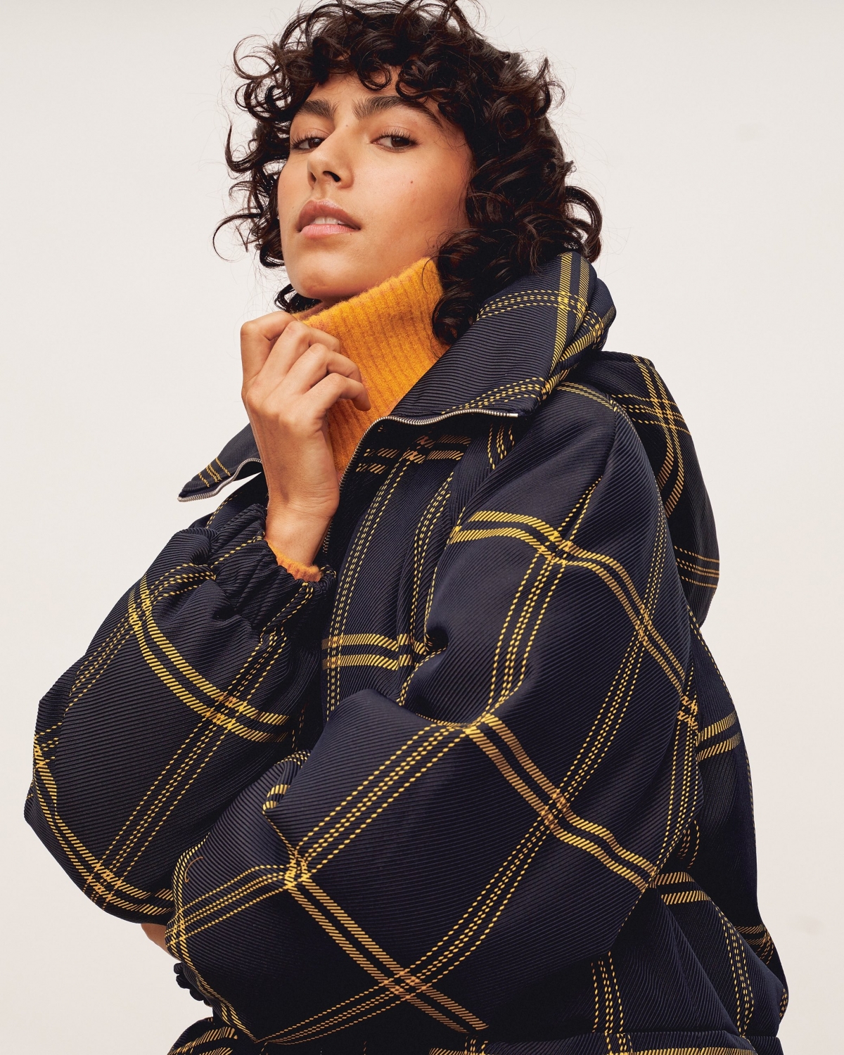 London Fashion Week - LU MEI